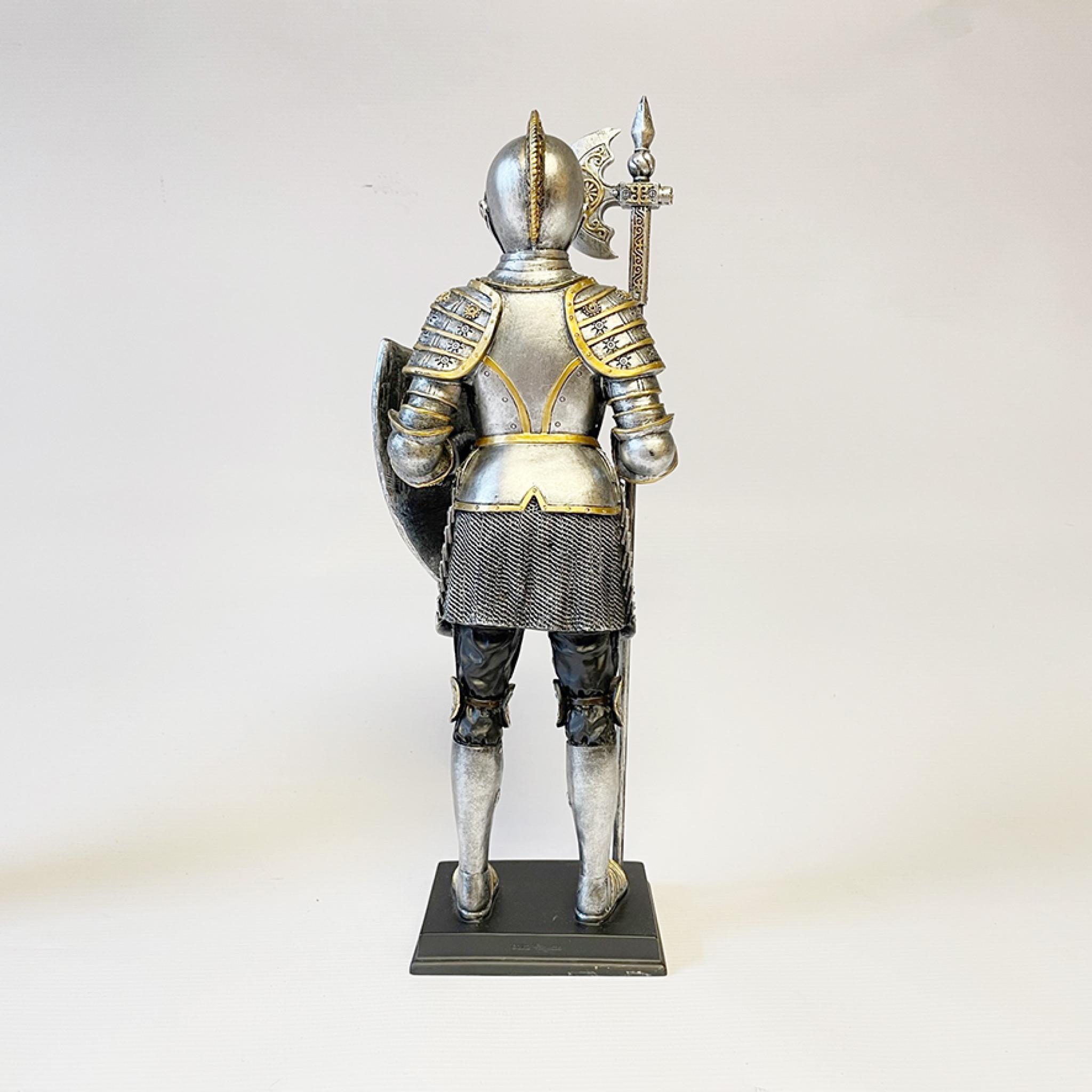 Large Medieval Knight. Resin Model | Starbeck Education