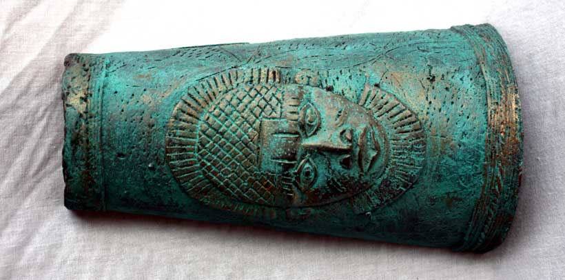 Resin Copy of a Bronze Benin Armlet | Starbeck Education